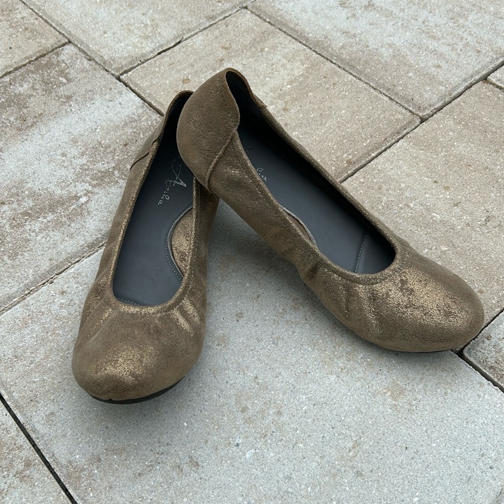 Anesha Gold Suede Luxury Ballet Flats - Gem